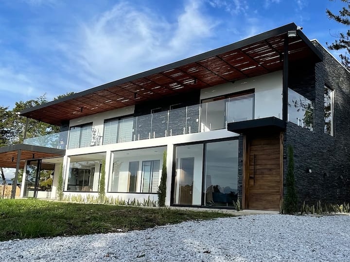 Serenity House Guatape• Jacuzzi & Lago • - Guatape