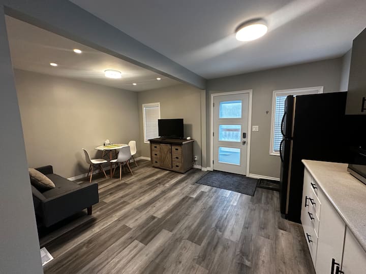 Private Newly Renovated Space - Timmins