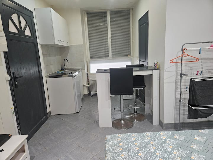Studio Charmant à Montélimar - Cœur De La Ville! - Montélimar