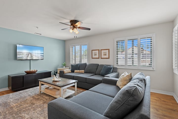 Pacific Blue Three| Walk To The Beach | 3 Br Home - Mission Beach - San Diego