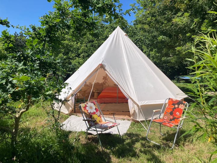 Atypique : Tente Cloche Dans Un Jardin Bucolique - Lézardrieux