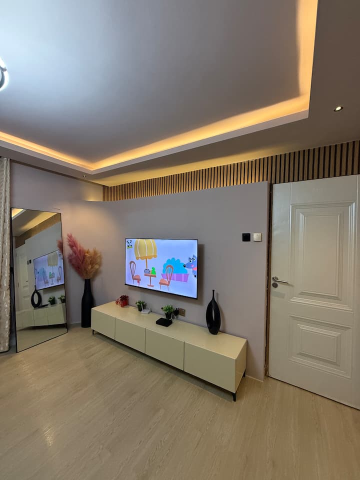 Stylish 1-bed Apt | Fast Wi-fi + 24hrs Power - Lagos