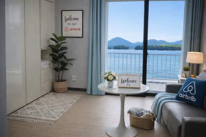 W651 여수유탑유블레스 美친뷰맛집 | 크루즈 | 아르떼뮤지엄 포함 편안한 프리미엄 숙소 - Yeosu-si