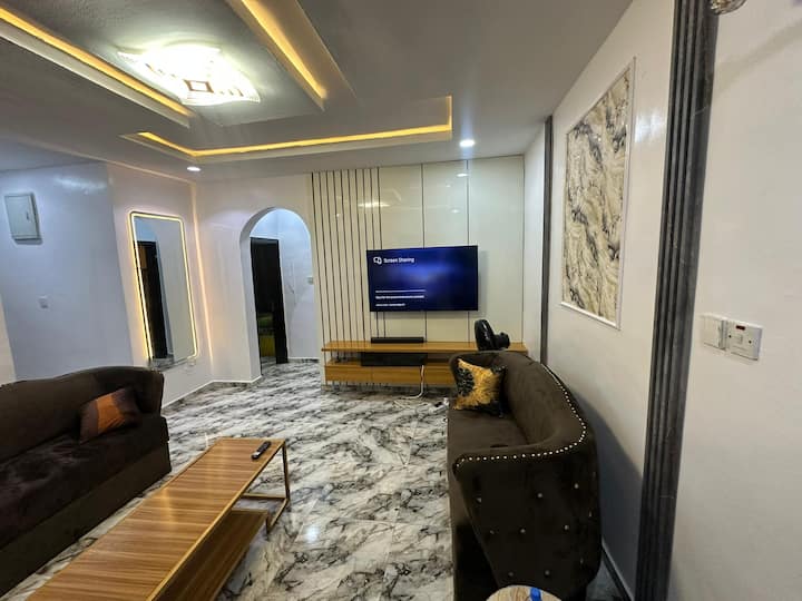 Elegant 1-br-apt | 24hrs Power + Fast Wifi - Lagos