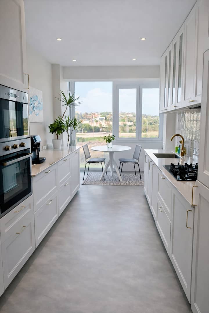 Sun-kissed Spacious 3br Oasis @ Meia Praia Beach - Lagos, Portogallo