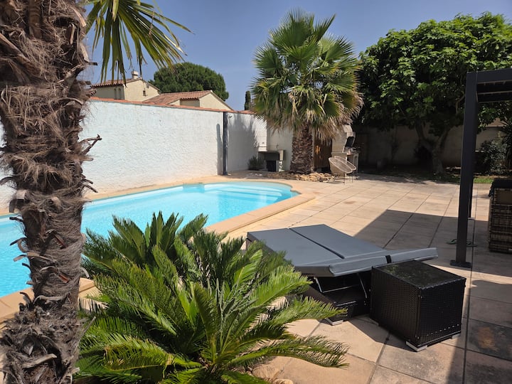 Belle Villa, Avec Jardin Piscine Jacuzzi Et Sauna - Istres