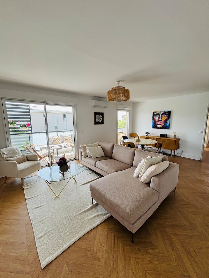 Appartement Climatisé Avec Terrasse Et Parking - Marselha