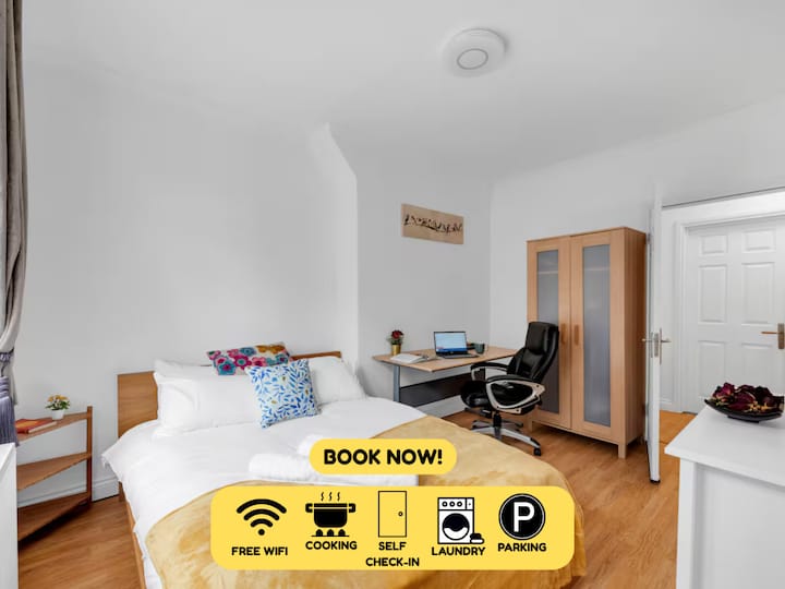 Next To Hammersmith Apollo + Tube | Top Location - Londres