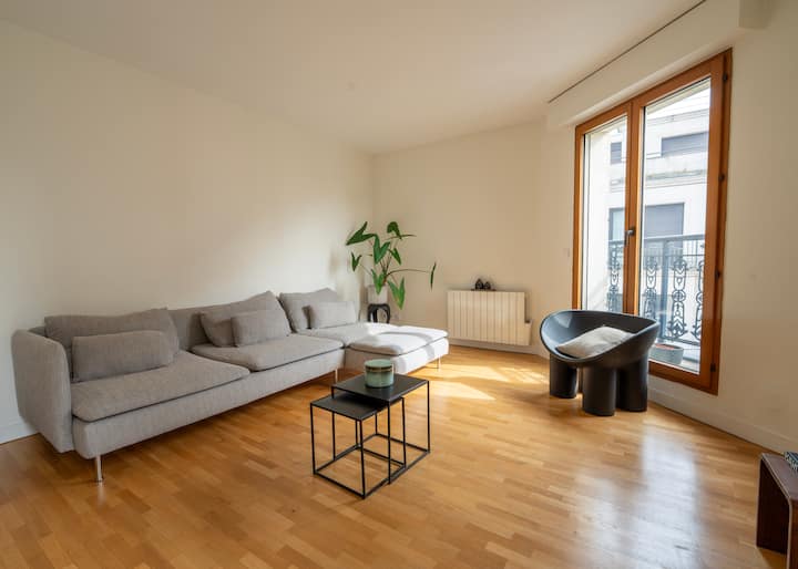 Appartement Avec Terrasse / Quartier Tour Eiffel - Paris