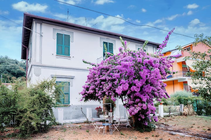 Casa Elegante In Mezzo Al Verde - La Spezia