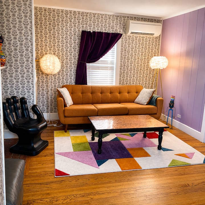 Comfy Cozy House With Yard And Central Location - Portland, ME