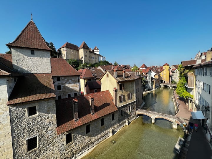 La Suite Du 10 - Joli Studio Avec Vue Sur Le Canal - Annecy-le-Vieux
