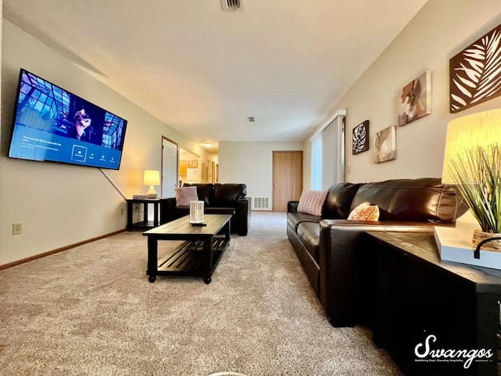 Becky's 2-bedroom Home With Laundry And Garage - Triangle Lake, Middletown