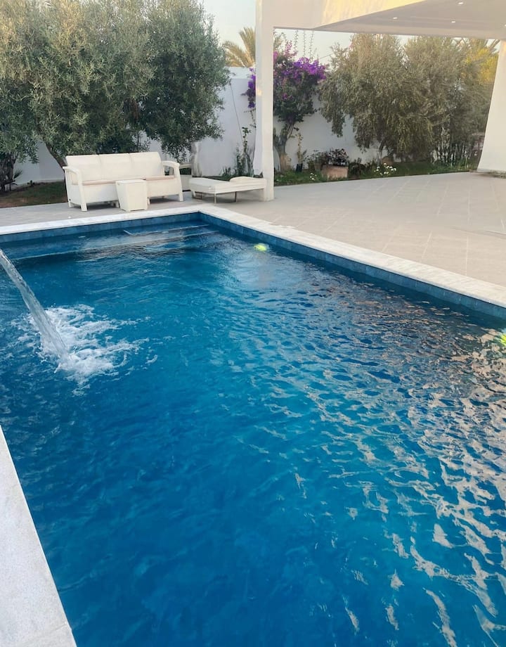 Villa Céline
Avec Piscine à 5 Minutes De La Plage - Djerba