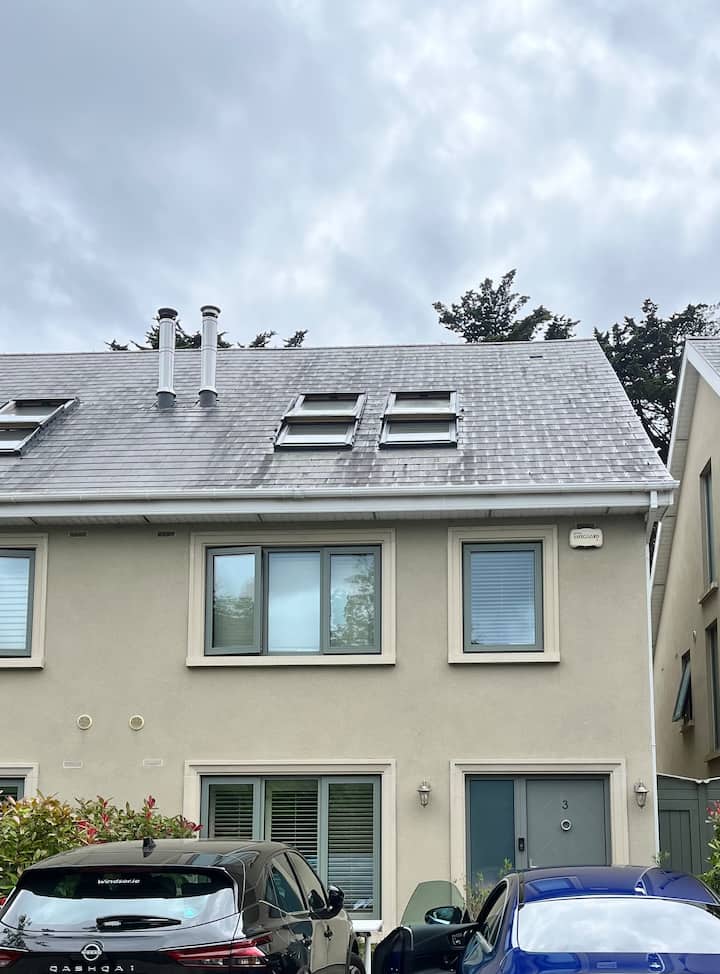Coastal Home In Shankill - Bray