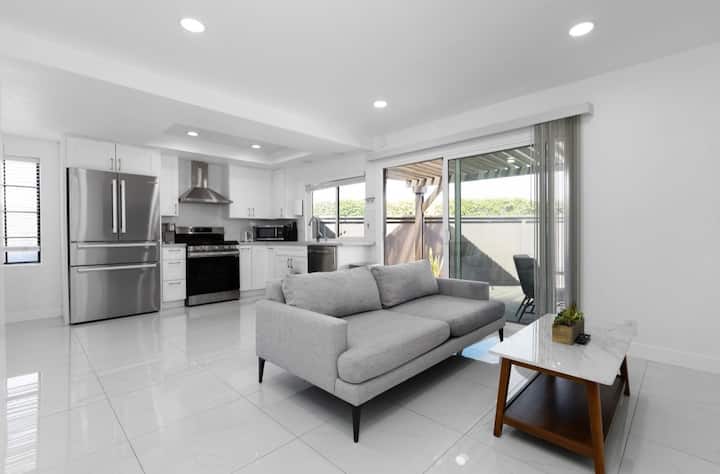 1 Bedroom Home In Orange County - Huntington Beach, CA