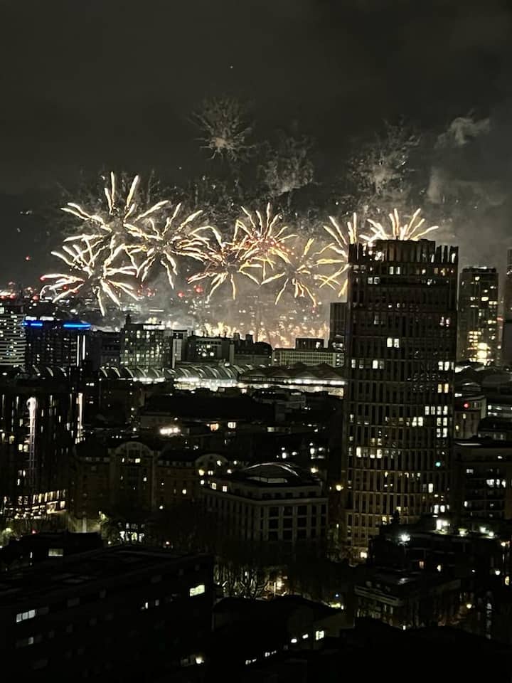 Manhattan Pad (Sleeps 7) - Breathtaking Views - London