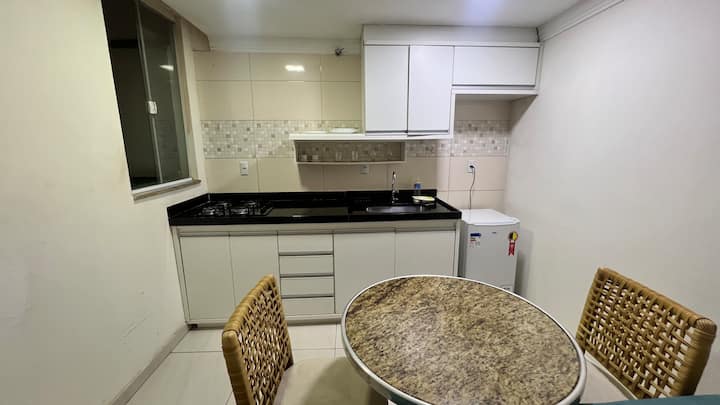 Ap. 02 - Espaço Simples E Localização Privilegiada - Vila Velha