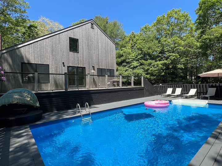 Your Private Hamptons Oasis; 1 Block To Waterfront - East Hampton, NY