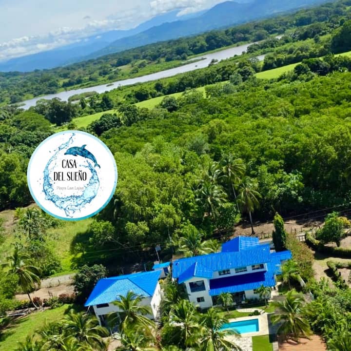 Luxurious Beachfront Retreat - Panama