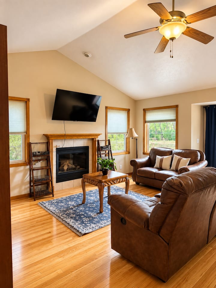 Furnished 3br Home | Garage + Utilities | 30+ Days - Loveland, CO