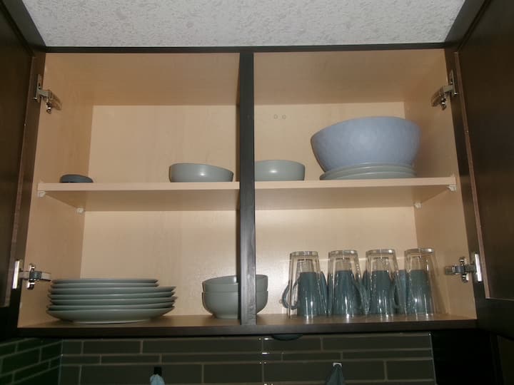 2 Bedrm Exquisite Basement Suite - Fort McMurray