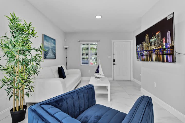 Cozy Caribbean Retreat Near Wynwood & Design - Miami