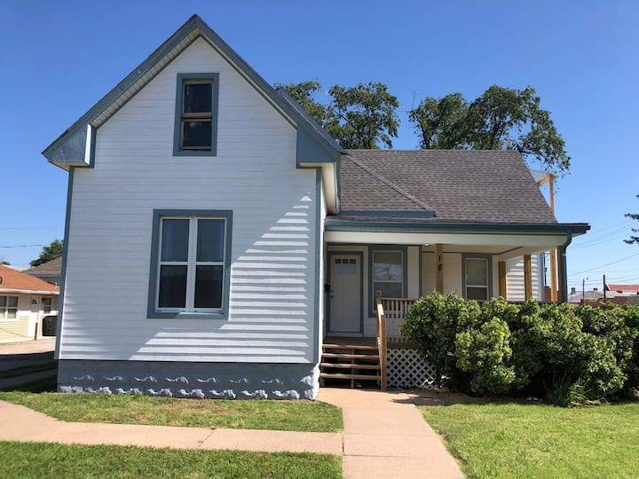 Sunny Suite On Sixth - Kansas