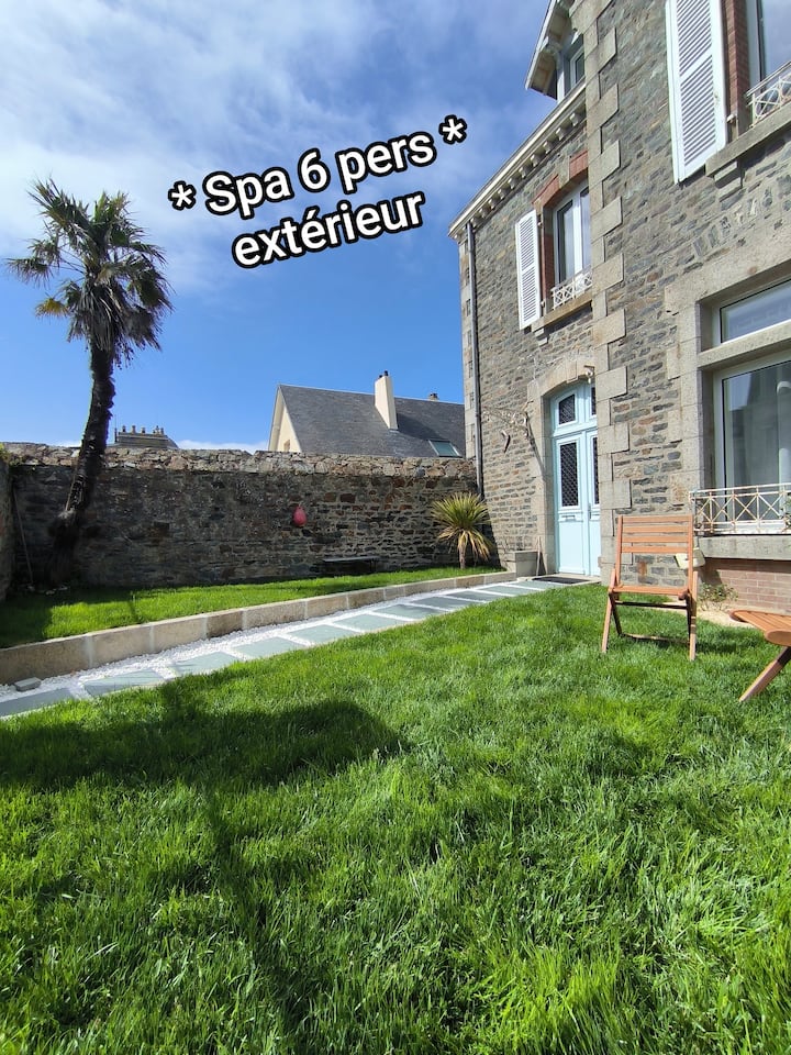 Maison De Ville 8 Pers, Jacuzzi Extérieur - Granville