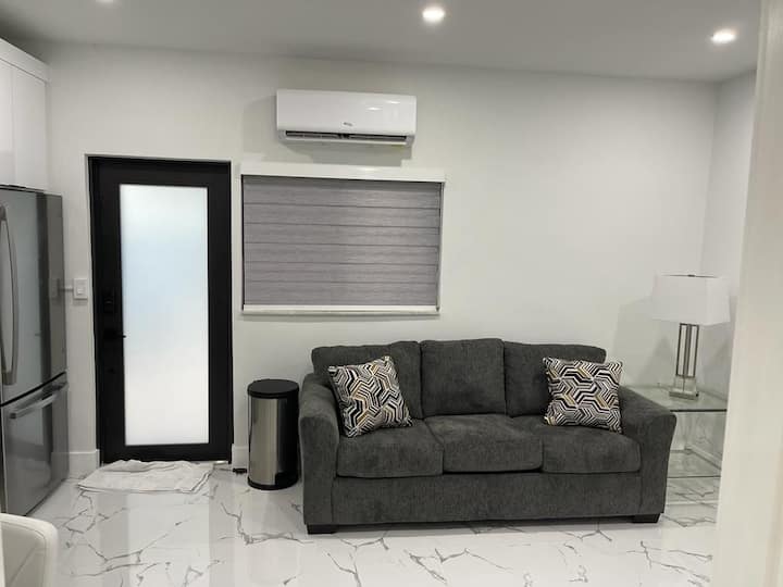 New Modern Apartment! - Kendall, FL