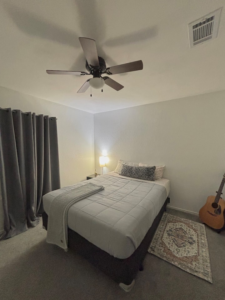 Private Room In Saginaw - Saginaw, TX