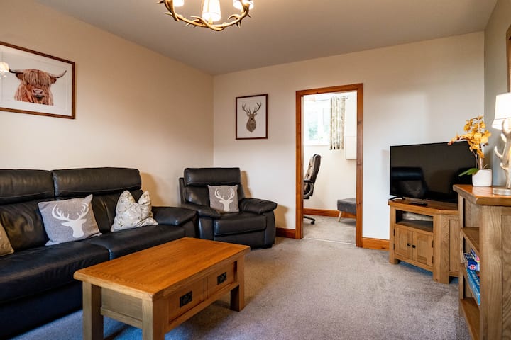 Dog-friendly Arnside Cottage | Heated Pool Access - Arnside