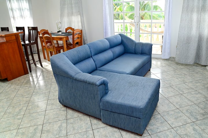 Ev's Place | Private Two-bedroom Apartment - Belize