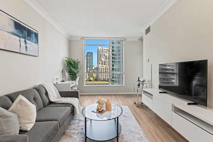 Luxury Condo Walking To Bmo Stadium (Fifa) - Toronto