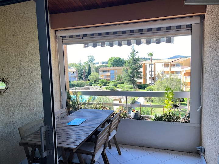 Le Lavandou Mer & Piscine & Centre Ville - Le Lavandou