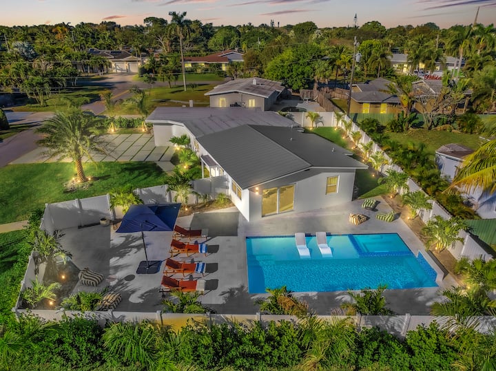 New Luxurious New Modern Home 4bdr 3bth - Wilton Manors, FL