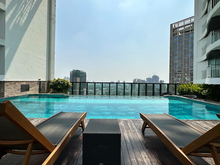 Amazing City View, Rooftop Pool, Near Lumpini Park - Bangkok