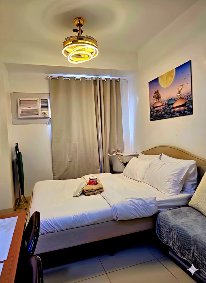 Acellyne's Suites @ Green 2 Residences - Dasmariñas