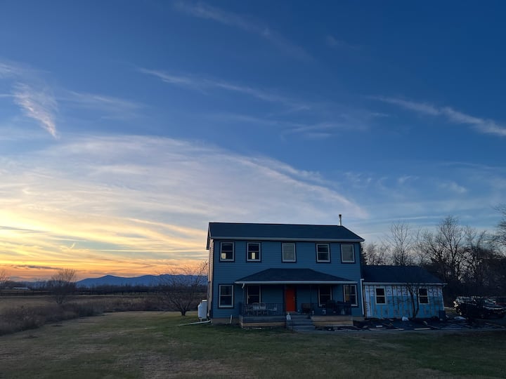 Spacious & Homely, Epic Sunsets, 15 Mins To Hudson - Lake Taghkanic State Park, Ancram