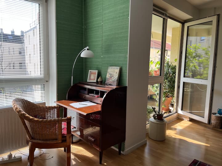 Sonniges Balkonzimmer - Berlin