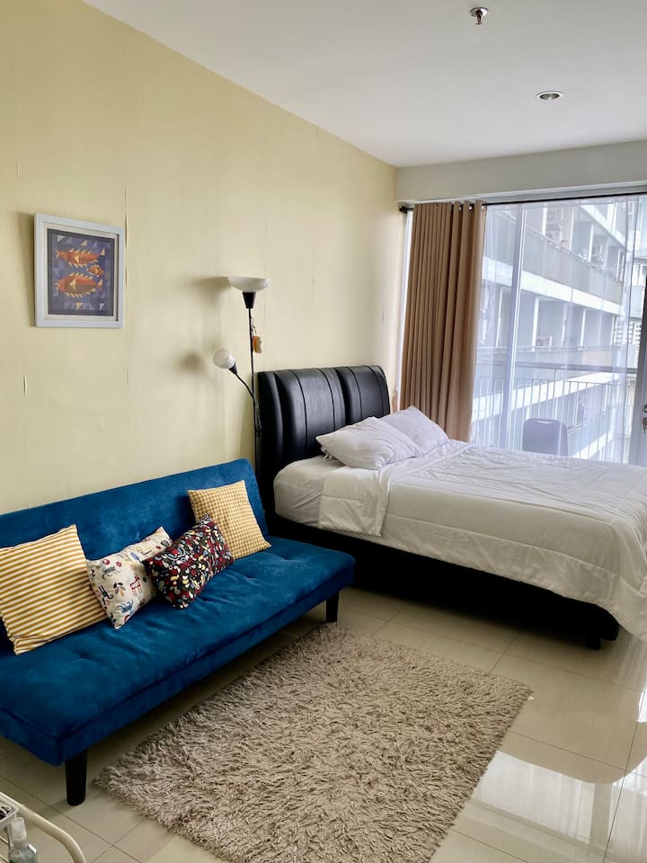 “Second Home” Studio Apartment At Dago Suites - Bandung