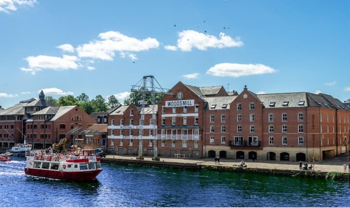 The Jewel On The Ouse Riverview Apartment - York