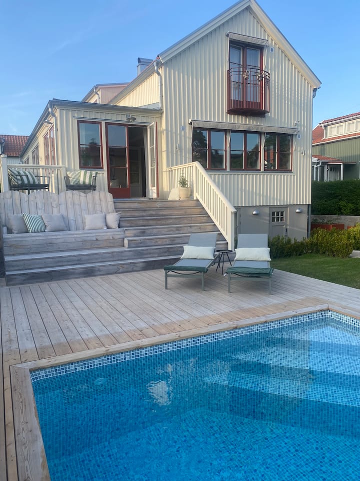 Villa Haeger, Stort Hus Centralt Med Pool - Stockholm