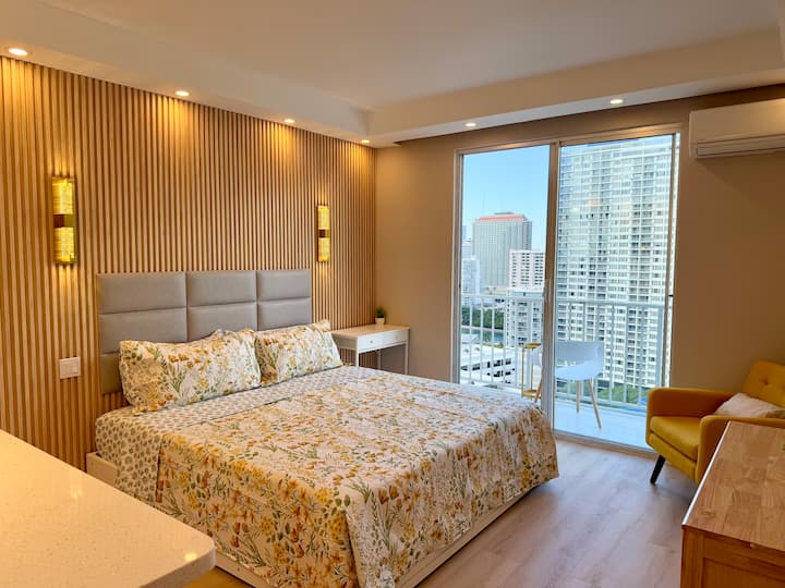 22*waikiki Cozy Penthouse Condo W/balcony - Kailua, HI