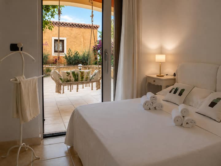 Casa Con Patio Privato | Centro E Aeroporto Vicini - Olbia
