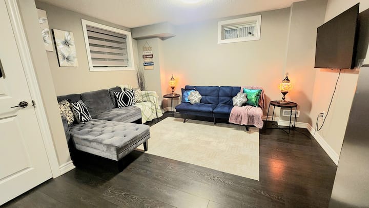 1bd Exective Suite, Separate Ent, Parking/ Wifi - Burlington