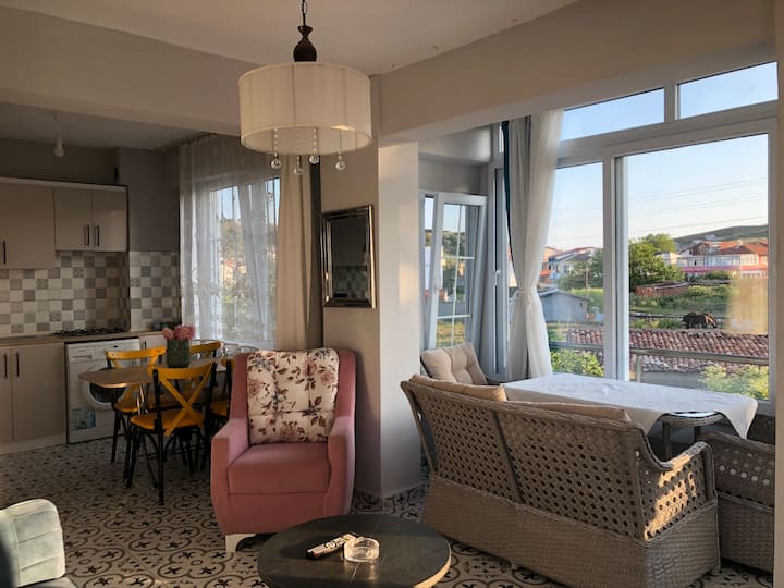 Avşa Adası Denize Yürüme Mesafesi Lüks Tatil Evi - Marmara Adası