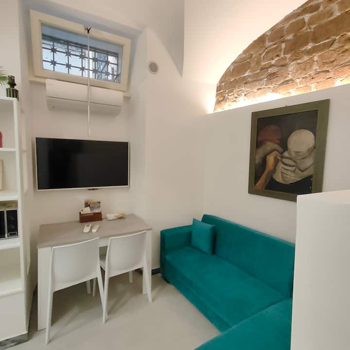 Petit 1 Bedroom In Historic Buidling Near Vatican - Rome