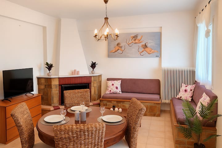 Hary’s House • Cozy Getaway 5 Min From The Beach - Амальяс