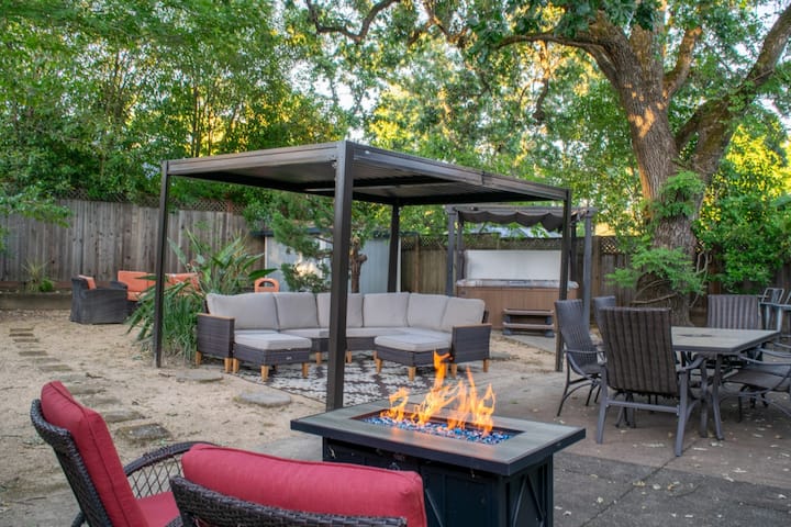 Outdoor Sonoma Escape With Hot Tub And Large Yard - Napa Valley